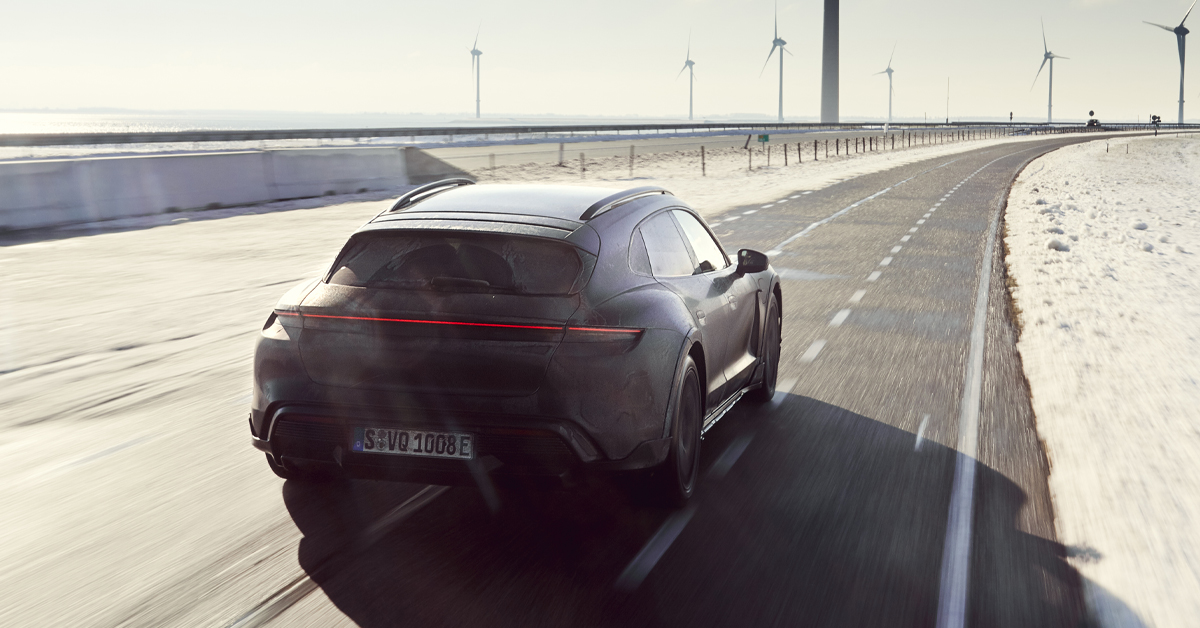 As versatile as the vehicle: the testing programme for the Taycan Cross ...