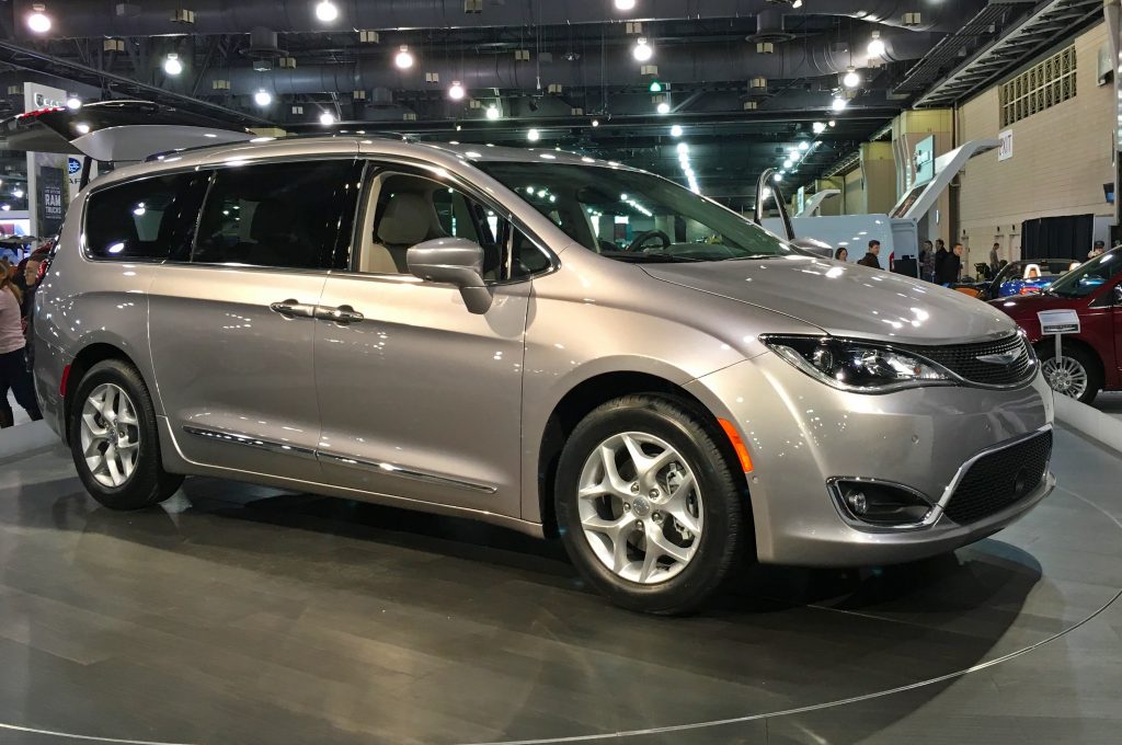 The Difference Between the Chrysler Pacifica and Pacifica Hybrid