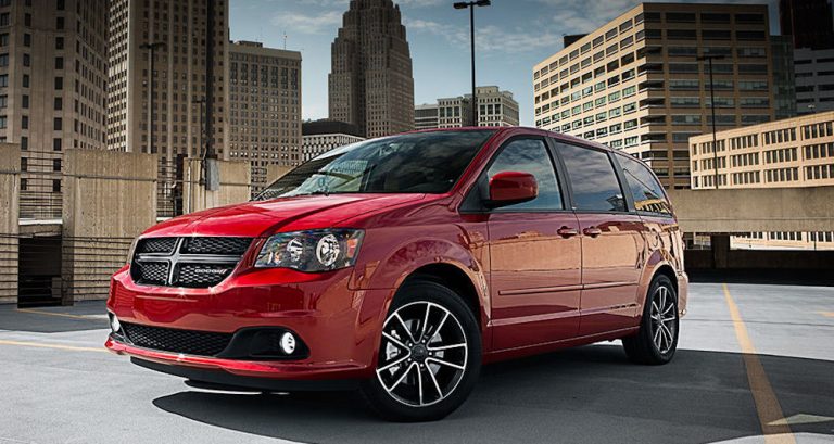 Set Your Own Style: The Dodge Grand Caravan Blacktop Edition