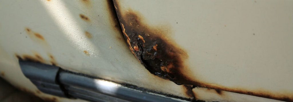 How to repair paint scratches and rust spots yourself