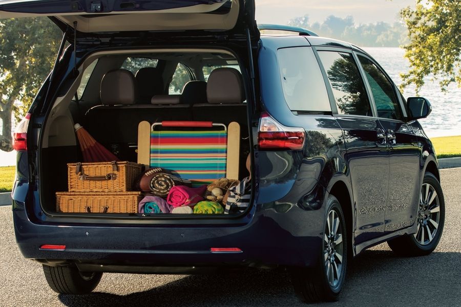 2020 Toyota Sienna Specs and Features- Hiland Toyota