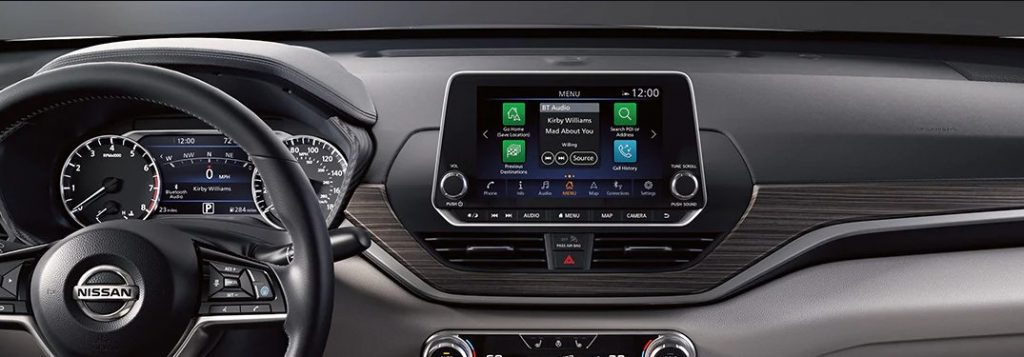 How Many Speakers Come Standard in the 2021 Nissan Altima?