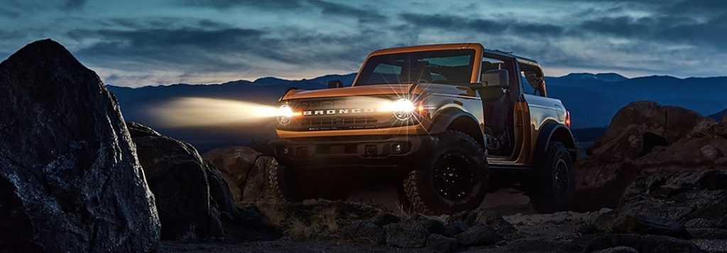 What size is the infotainment display in the 2021 Ford Bronco?