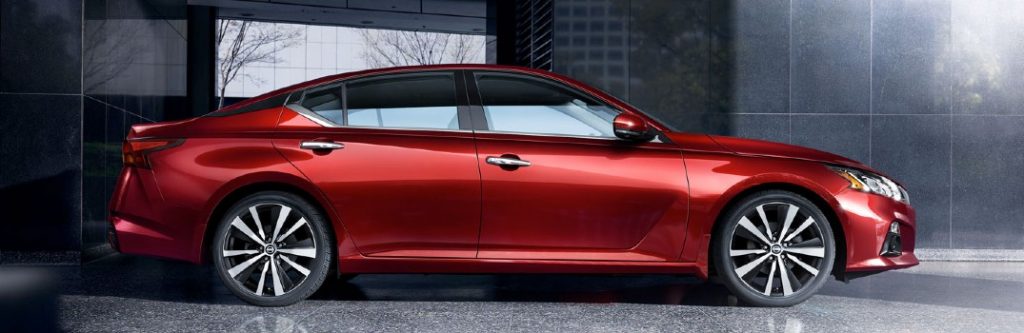 Take a look at the technology features in the 2020 Nissan Altima ...